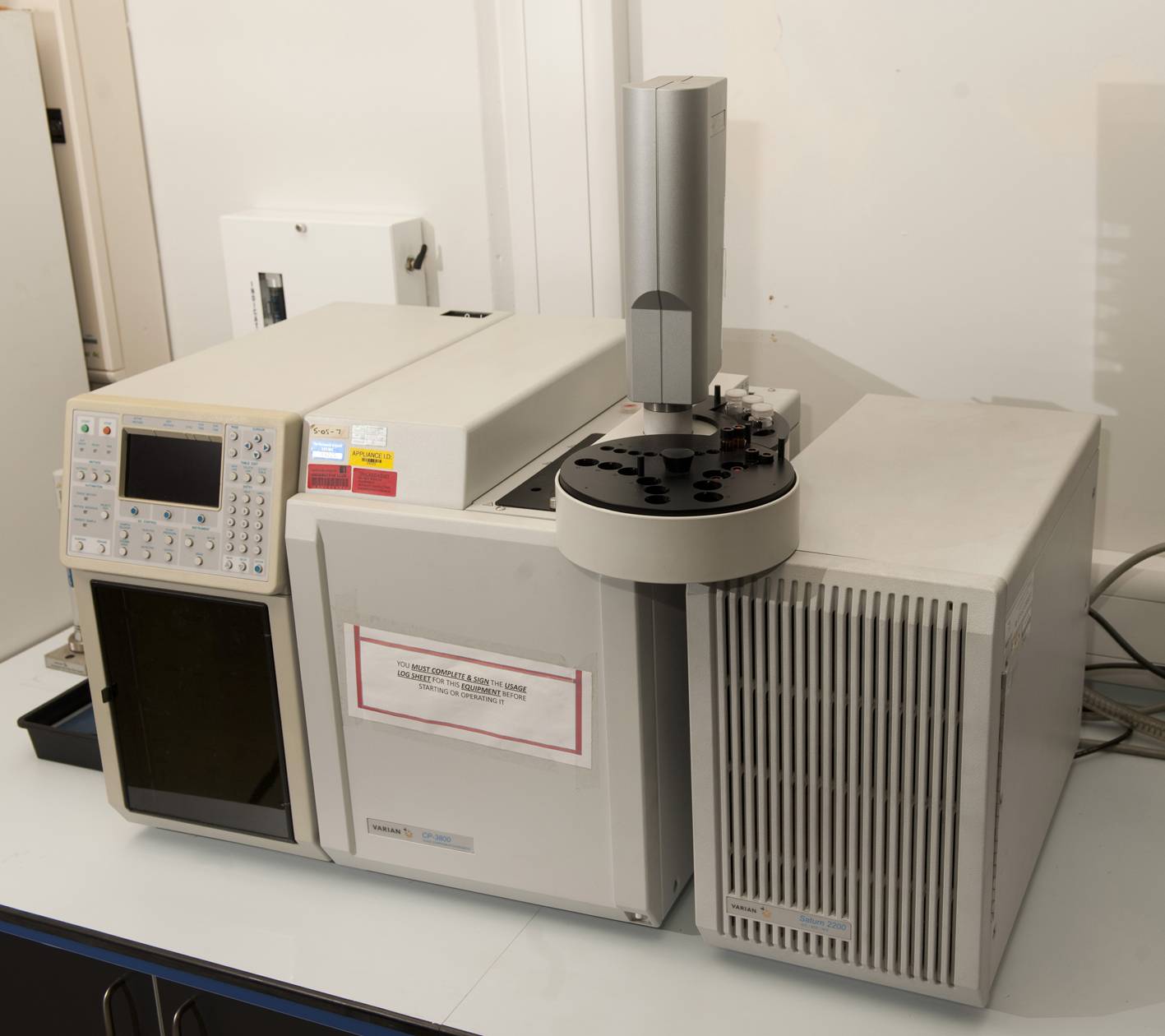 Gas Chromatograph / Tandem Mass Spectrom
