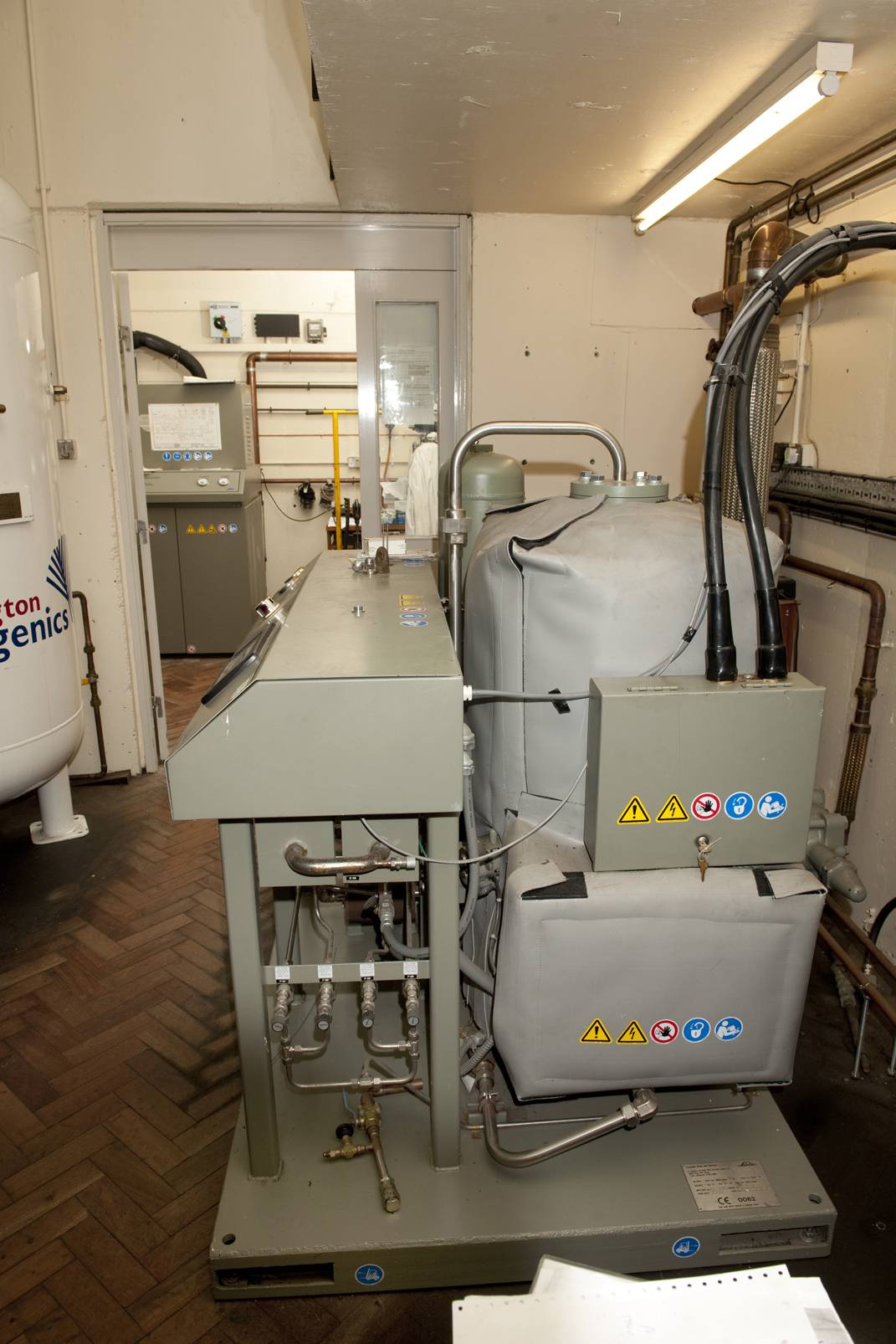 Helium Liquifier Syst 1410 Cold Box