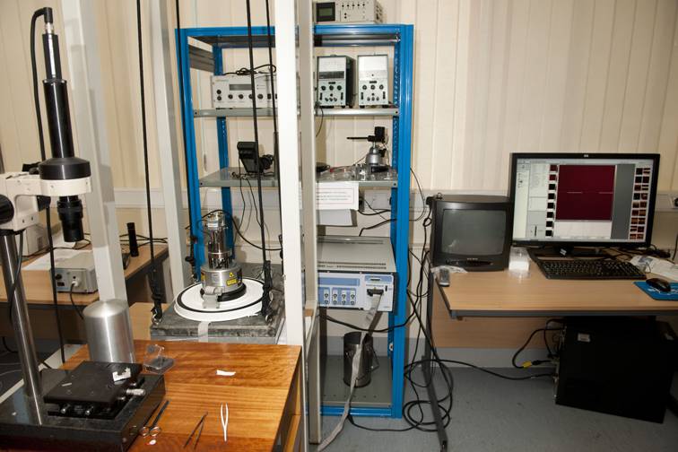MultiMode AFM Microscope - M2